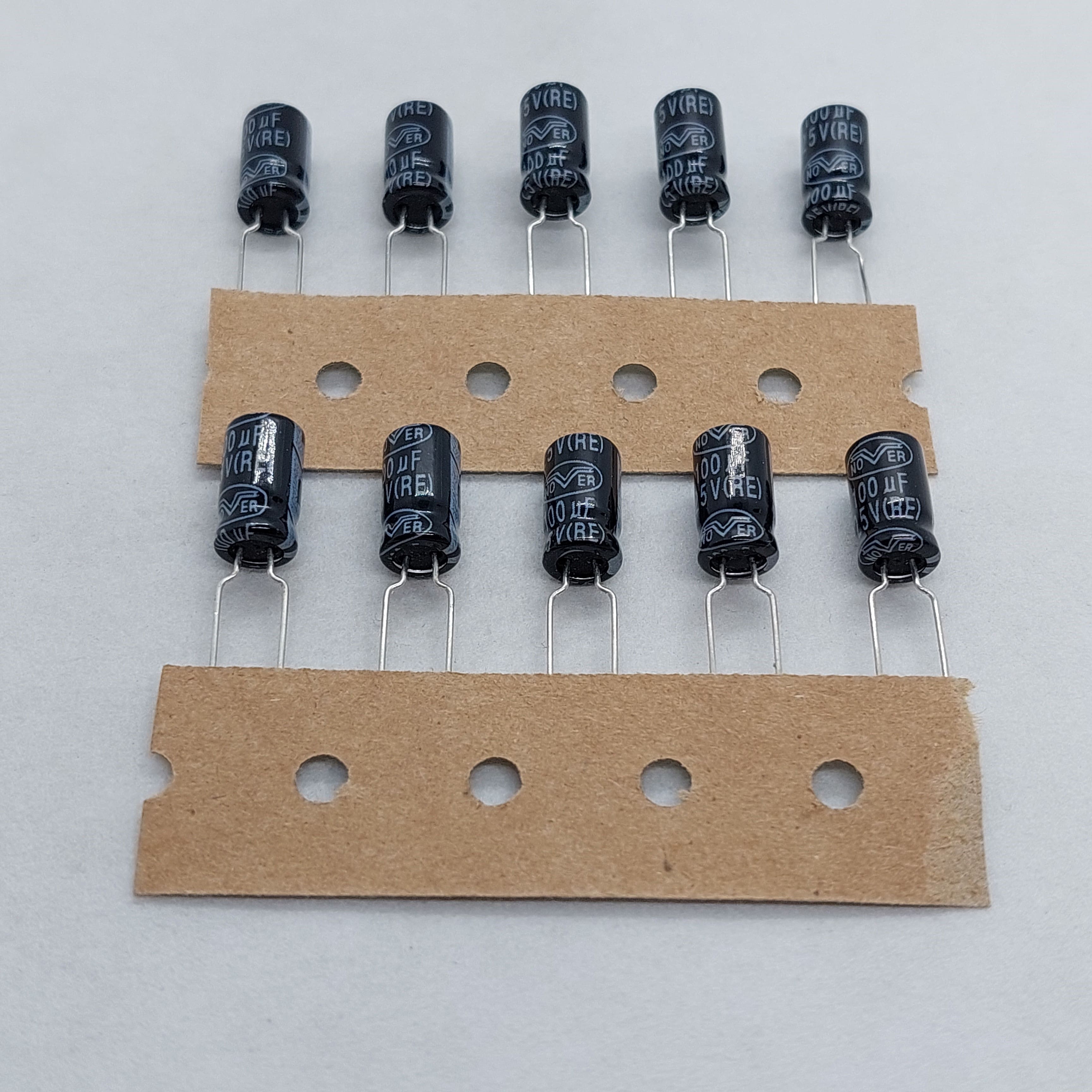 25V 100uF 85°C electrolytic radial Capacitor x10pcs- MRE8FB260T - Langrex