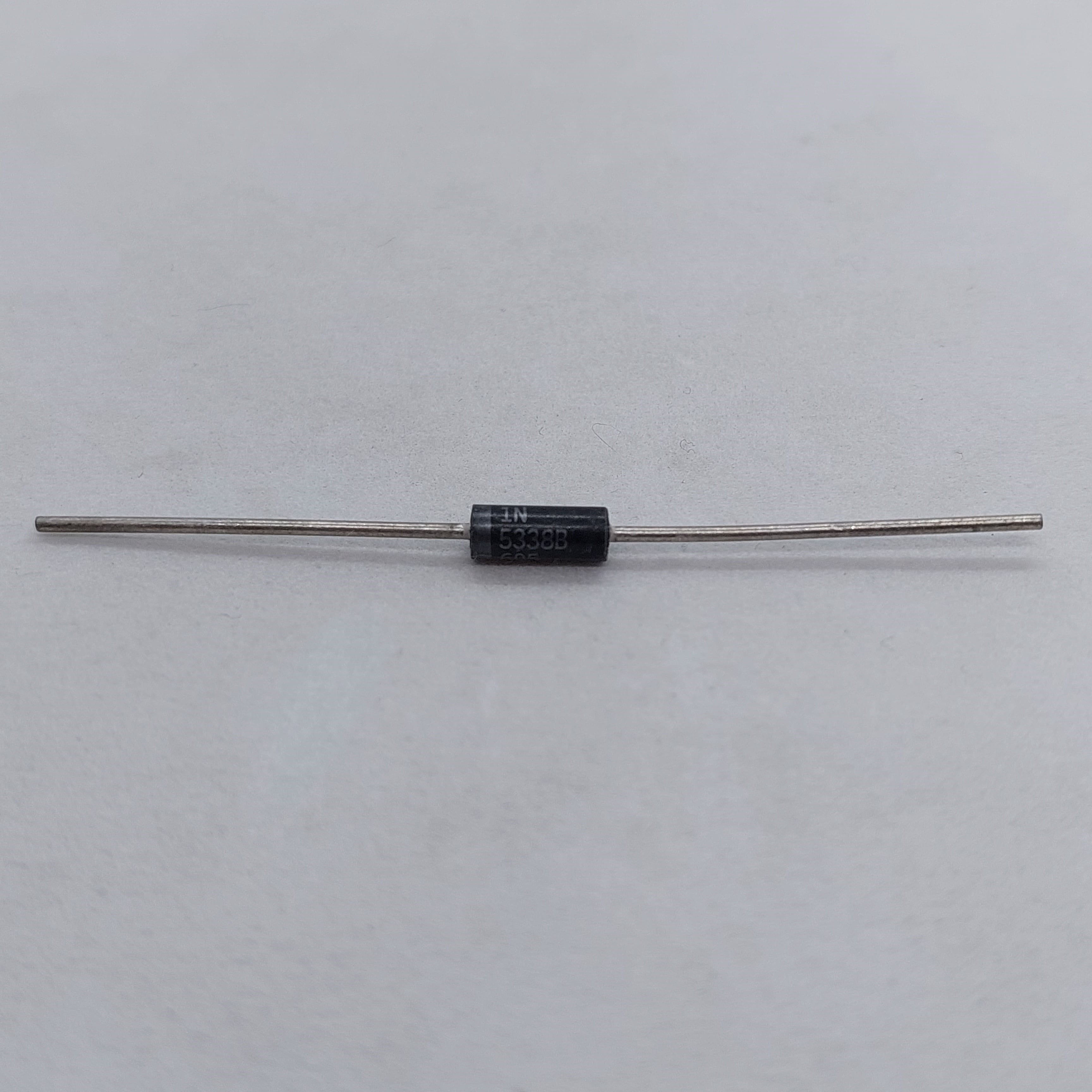 1N5338B ZENER DIODE 5.1V 5W - Langrex