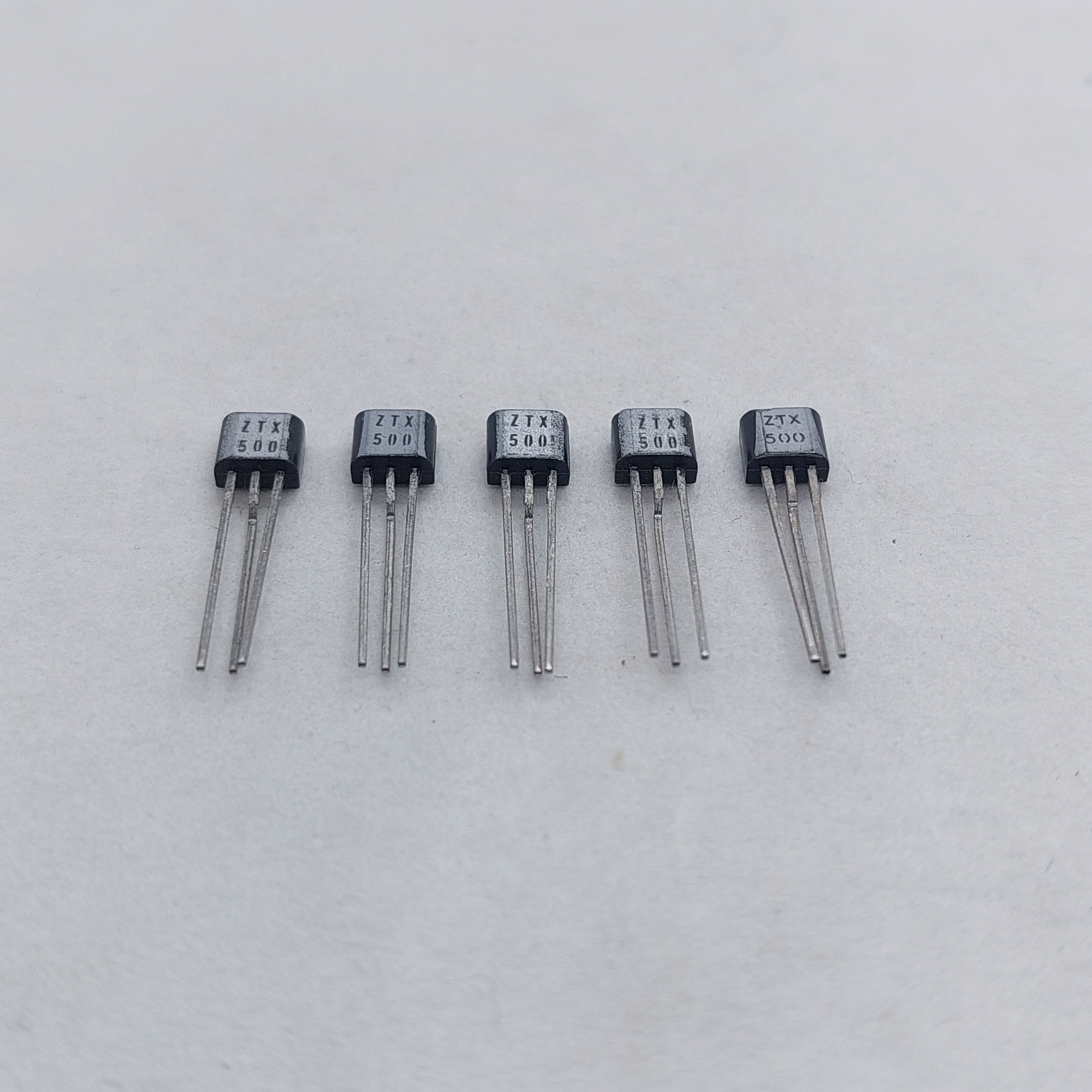 ZTX500 SILICON PNP TRANSISTOR NEW 5 PIECES - Langrex