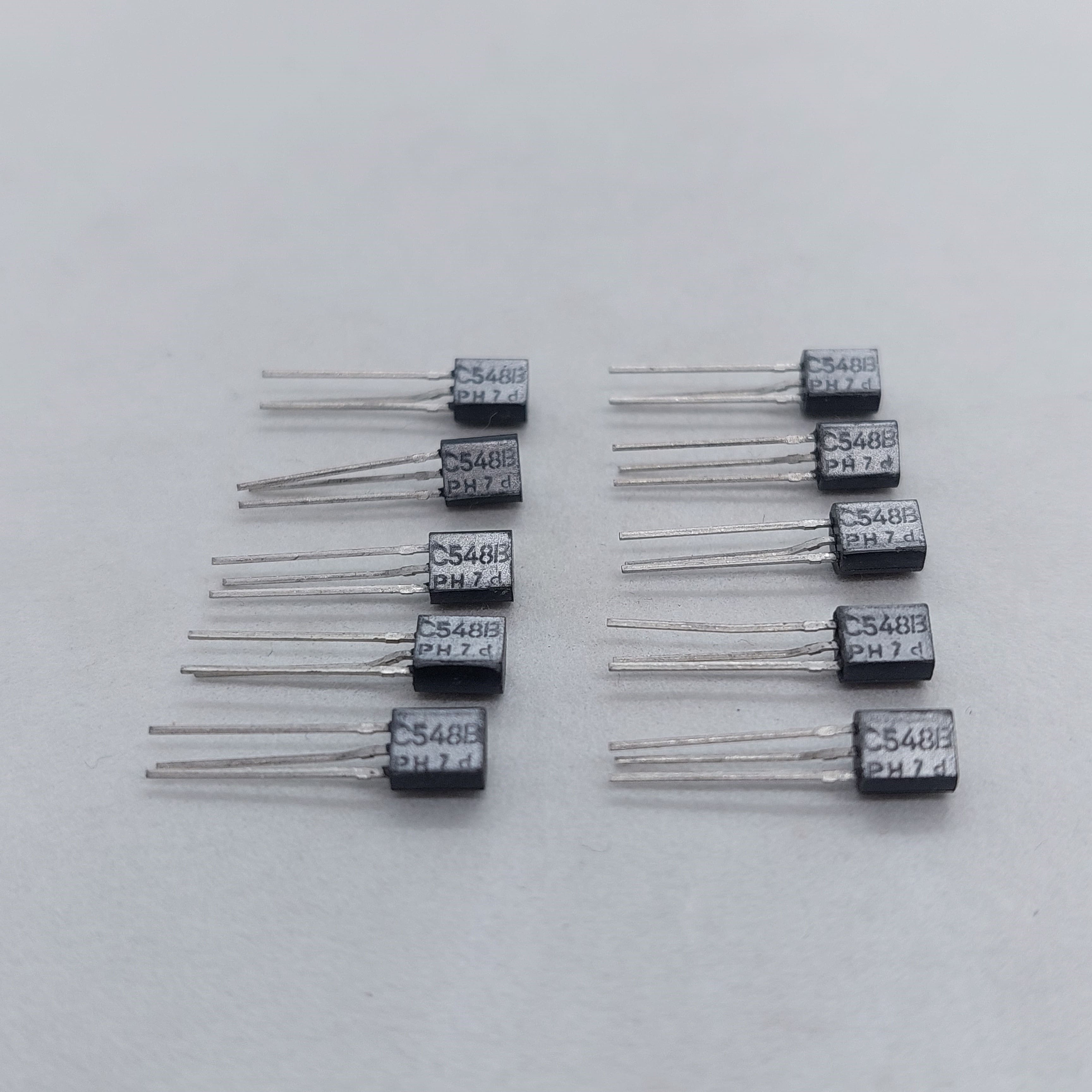 BC548B NPN TRANSISTORS PHILIPS NEW 5 PIECES - Langrex