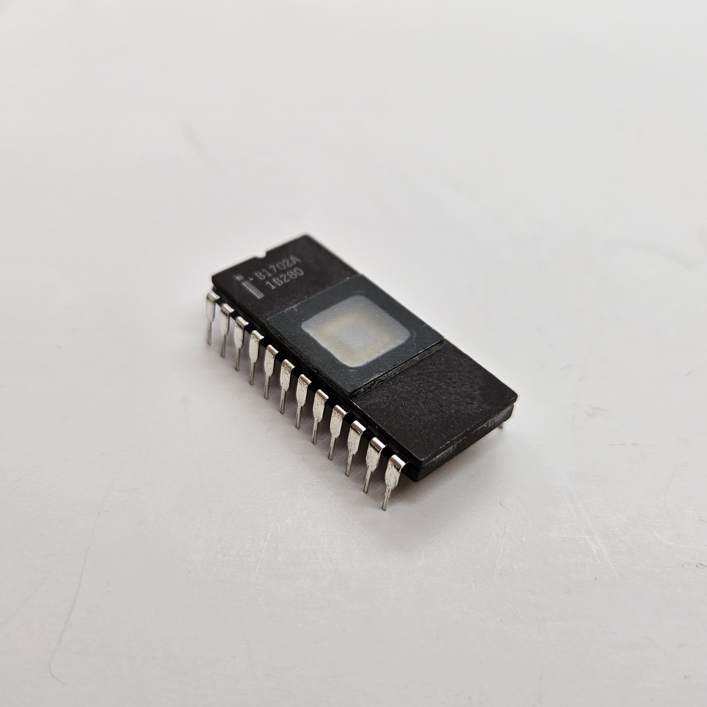 B1702A INTEL VINTAGE 1970's EPROM IC - Langrex